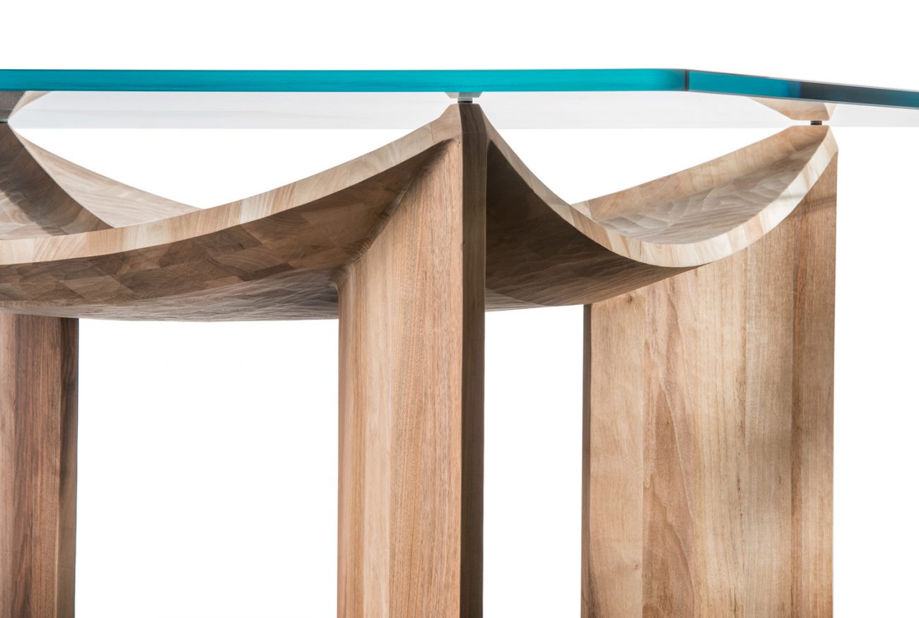 Vela Dining Table